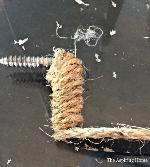 Repurpose Ladder Hooks - A 30 Minute DIY! | The Aspiring Home