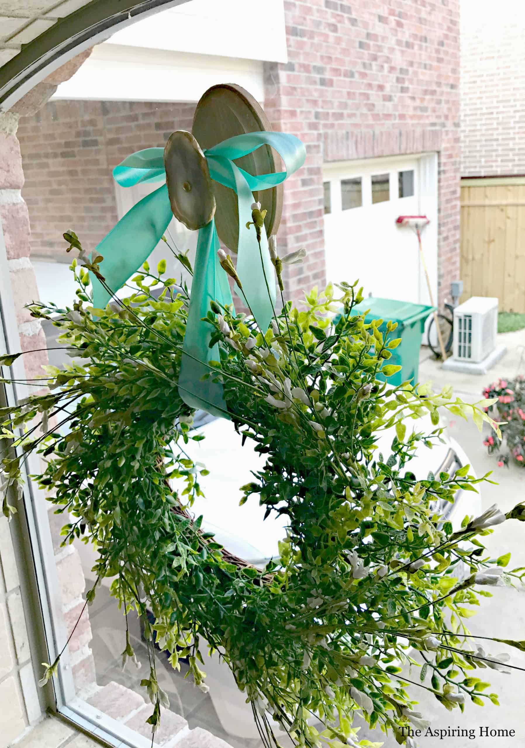 Geode Wreath Hanger and Spring Wreath DIY Inspiration