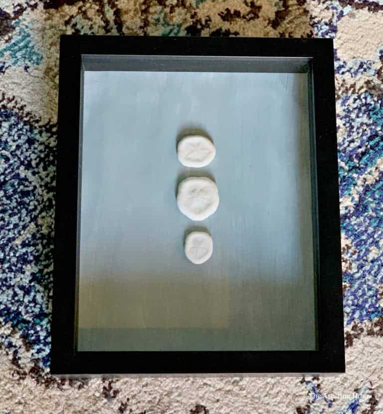 DIY Intaglio Style Art l The $100 Room Challege Week 3 | The Aspiring ...
