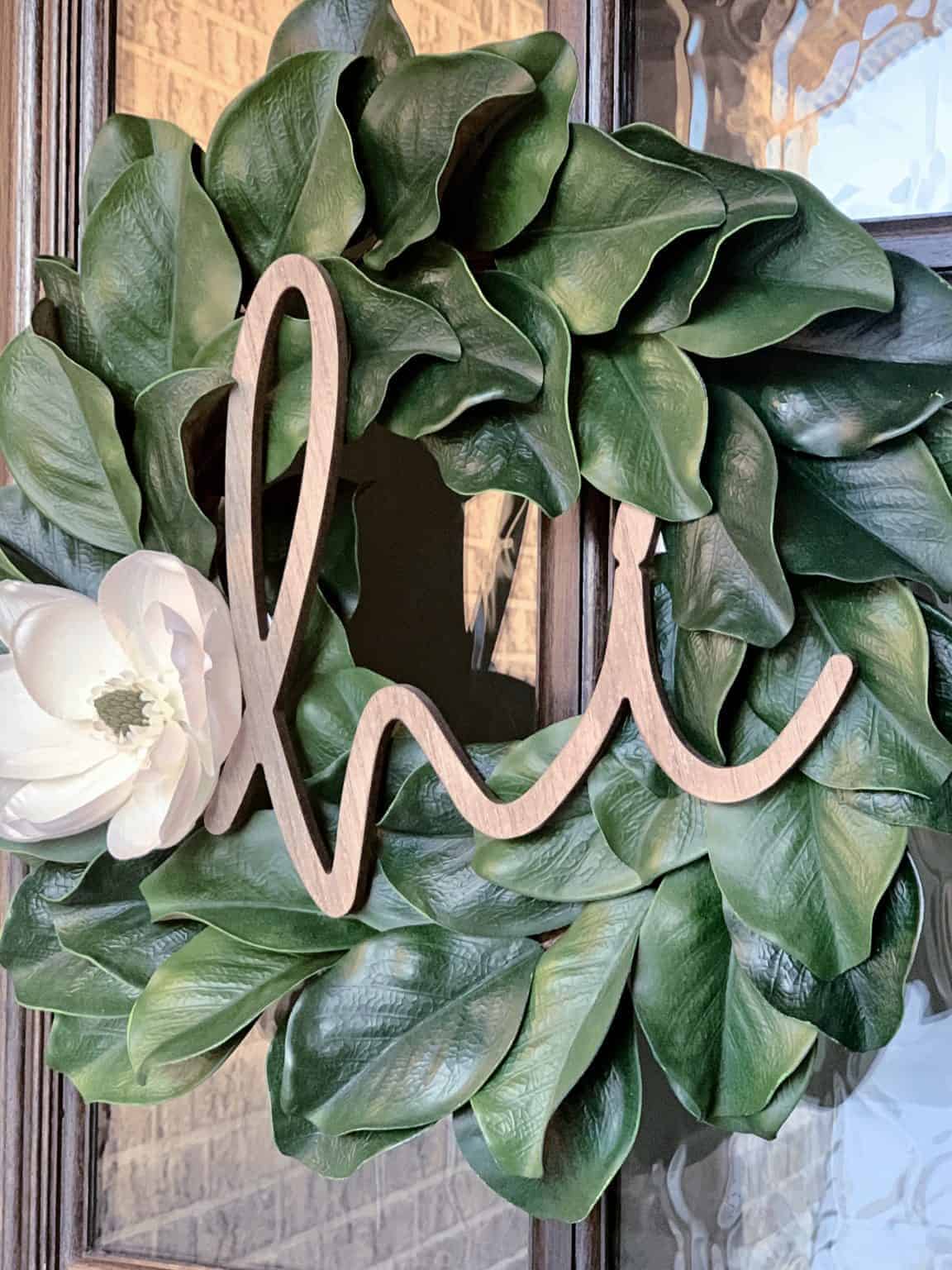 How To Make This Square Boxwood Wreath | The Aspiring Home