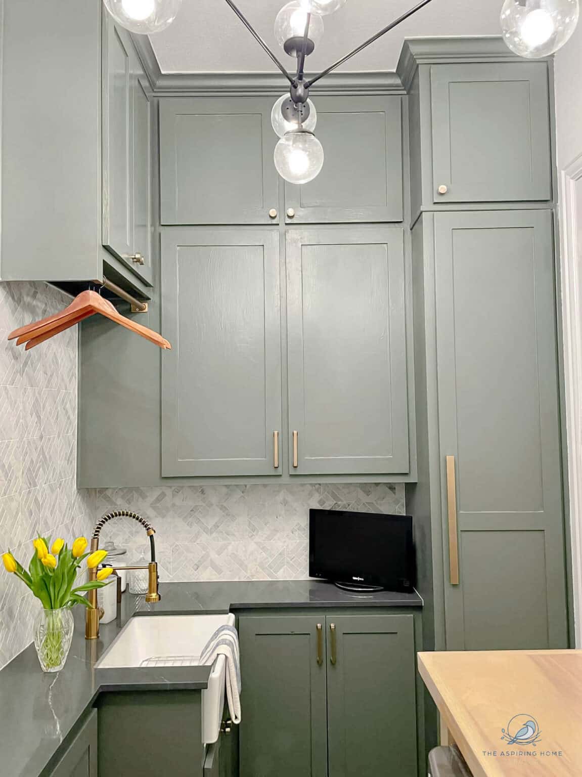 Smart Laundry Room Design: Style + Storage in Tight Spaces | The ...